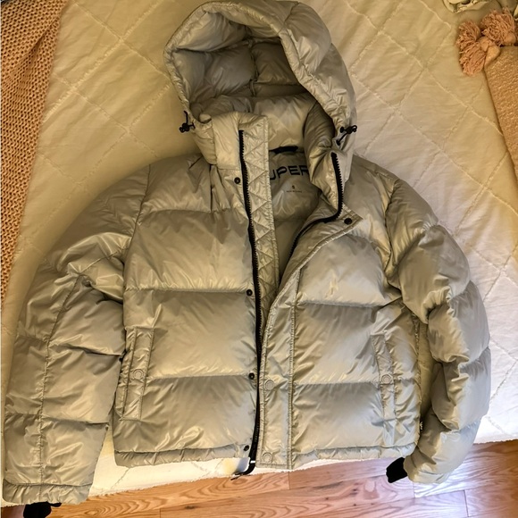 Aritzia | Jackets & Coats | Greysilver Shorty Superpuff | Poshmark